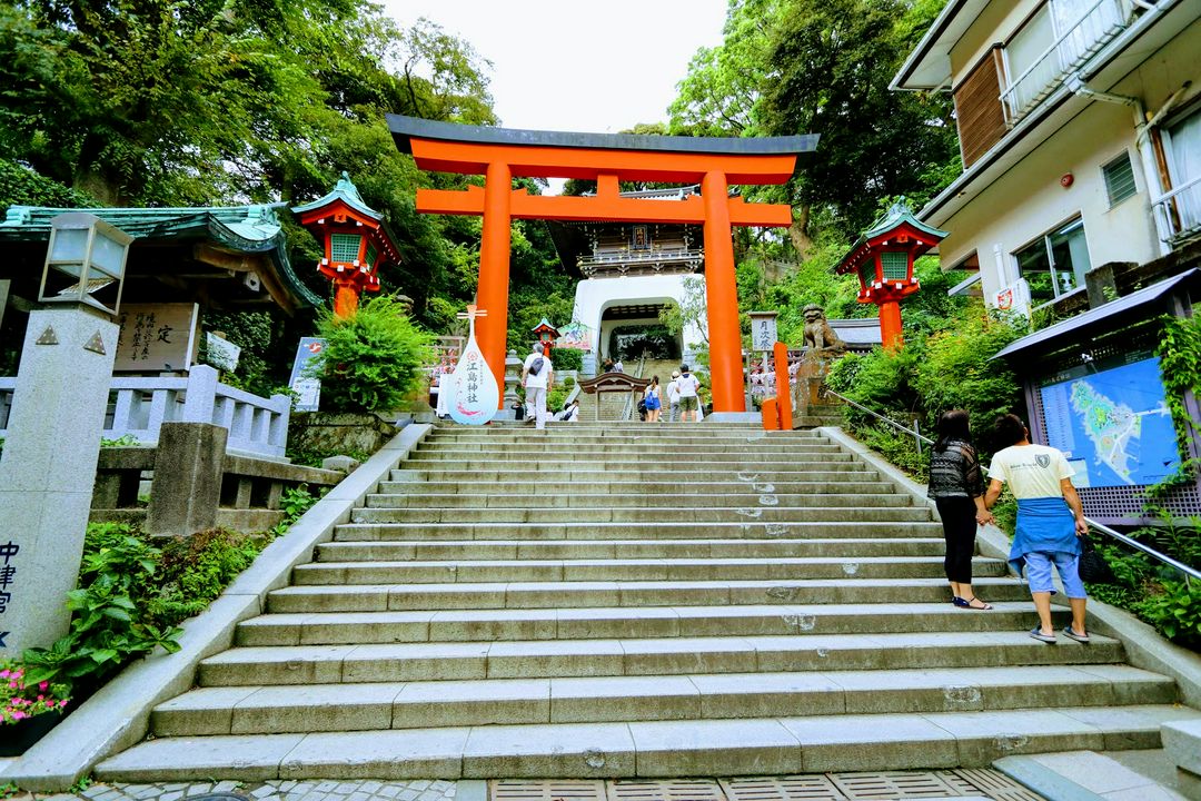 7 Things To Do In Enoshima – Shrines, Local Cuisine, Mt. Fuji Views ...