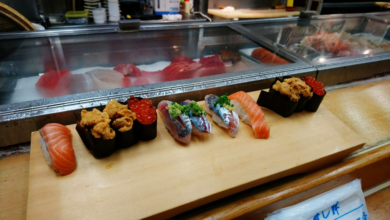ตลาดสึคิจิยังมีที่เที่ยว! ร้านซูชิและของอร่อยห้ามพลาด (Tsukiji, Tokyo ...